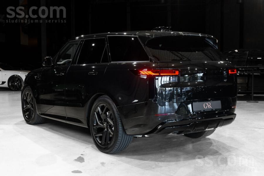 Black Land Rover Range Rover Sport 2025 in Riga, with an engine capacity of 3.00 L and mileage of 10 thousand km for 109000 €, photo 7 on AUTOMOTO.COM.LV