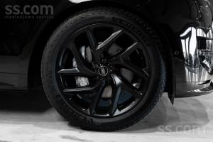 Black Land Rover Range Rover Sport 2025 in Riga, with an engine capacity of 3.00 L and mileage of 10 thousand km for 109000 €, photo 8 on AUTOMOTO.COM.LV