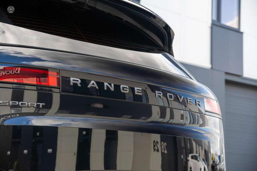 Melns Land Rover Range Rover Sport 2025 Viļņa, ar dzinēja tilpumu 3.00 L un nobraukumu 15 tūkst. km par 89900 €, foto 12 vietnē AUTOMOTO.COM.LV