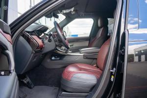 Melns Land Rover Range Rover Sport 2025 Viļņa, ar dzinēja tilpumu 3.00 L un nobraukumu 15 tūkst. km par 89900 €, foto 15 vietnē AUTOMOTO.COM.LV