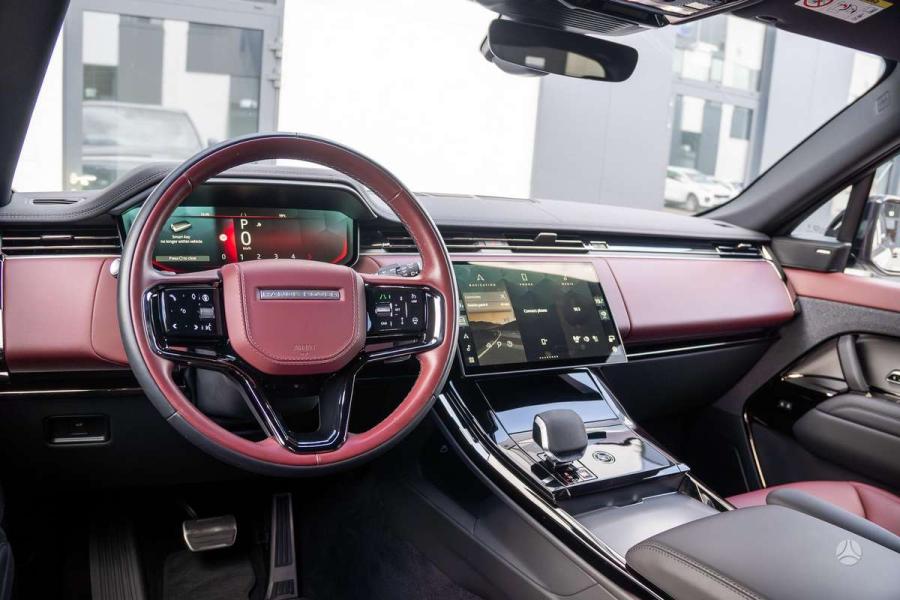 Melns Land Rover Range Rover Sport 2025 Viļņa, ar dzinēja tilpumu 3.00 L un nobraukumu 15 tūkst. km par 89900 €, foto 17 vietnē AUTOMOTO.COM.LV