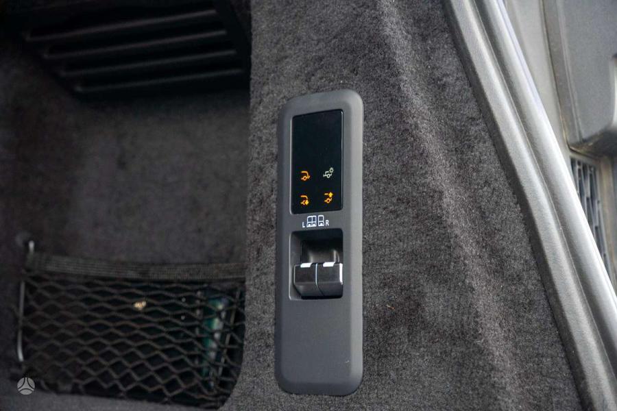 Melns Land Rover Range Rover Sport 2025 Viļņa, ar dzinēja tilpumu 3.00 L un nobraukumu 15 tūkst. km par 89900 €, foto 26 vietnē AUTOMOTO.COM.LV
