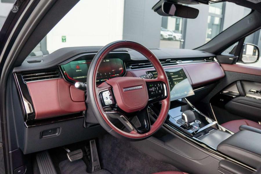 Melns Land Rover Range Rover Sport 2025 Viļņa, ar dzinēja tilpumu 3.00 L un nobraukumu 15 tūkst. km par 89900 €, foto 27 vietnē AUTOMOTO.COM.LV