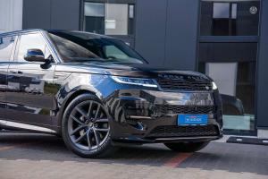 Melns Land Rover Range Rover Sport 2025 Viļņa, ar dzinēja tilpumu 3.00 L un nobraukumu 15 tūkst. km par 89900 €, foto 29 vietnē AUTOMOTO.COM.LV