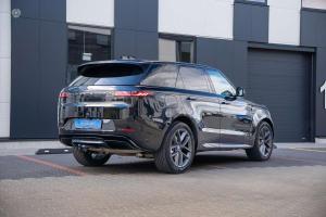 Melns Land Rover Range Rover Sport 2025 Viļņa, ar dzinēja tilpumu 3.00 L un nobraukumu 15 tūkst. km par 89900 €, foto 31 vietnē AUTOMOTO.COM.LV