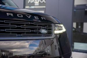 Melns Land Rover Range Rover Sport 2025 Viļņa, ar dzinēja tilpumu 3.00 L un nobraukumu 15 tūkst. km par 89900 €, foto 36 vietnē AUTOMOTO.COM.LV