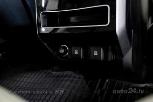 Melns Land Rover Range Rover Sport 2018 Pērnava, ar dzinēja tilpumu 3.00 L un nobraukumu 151 tūkst. km par 29990 €, foto 25 vietnē AUTOMOTO.COM.LV
