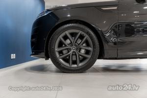 Black Land Rover Range Rover Sport 2026 in Tallinn, with an engine capacity of 3.00 L and mileage of 7 thousand km for 104900 €, photo 9 on AUTOMOTO.COM.LV