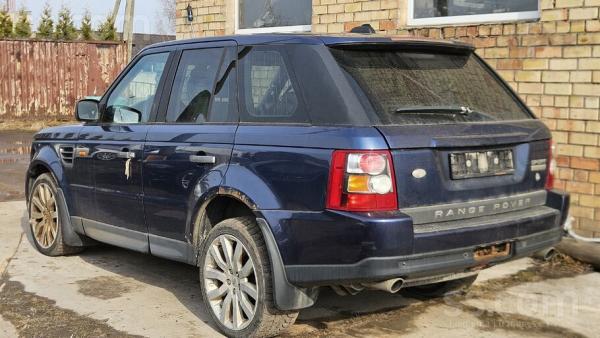 Blue Land Rover Range Rover Sport 2006 in Jelgava, with an engine capacity of 4.20 L and mileage of 380 thousand km for 1950 €, photo 3 on AUTOMOTO.COM.LV