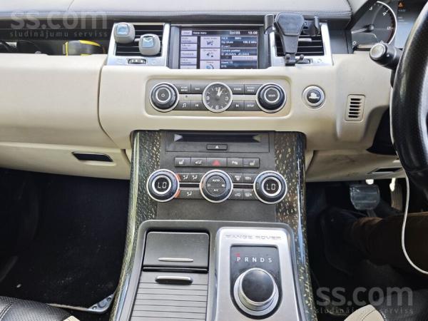 Zils Land Rover Range Rover Sport 2013 Jelgava, ar dzinēja tilpumu 3.00 L un nobraukumu 328 tūkst. km par 3850 €, foto 9 vietnē AUTOMOTO.COM.LV