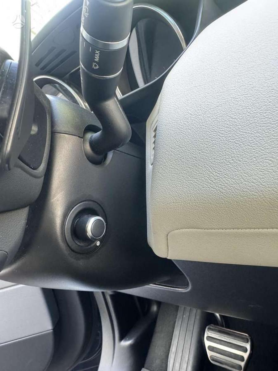 Blue Land Rover Range Rover Sport 2016 in Telschi, with an engine capacity of 2.99 L and mileage of 230 thousand km for 9900 €, photo 21 on AUTOMOTO.COM.LV
