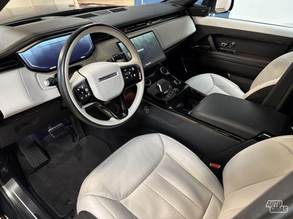 Blue Land Rover Range Rover Sport 2023 in Vilnius, with an engine capacity of 4.40 L and mileage of 82 thousand km for 97000 €, photo 8 on AUTOMOTO.COM.LV