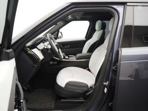 Zils Land Rover Range Rover Sport 2024 Viļņa, ar dzinēja tilpumu 3.00 L un nobraukumu 36 tūkst. km par 89000 €, foto 9 vietnē AUTOMOTO.COM.LV