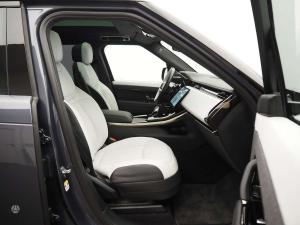 Zils Land Rover Range Rover Sport 2024 Viļņa, ar dzinēja tilpumu 3.00 L un nobraukumu 36 tūkst. km par 89000 €, foto 12 vietnē AUTOMOTO.COM.LV