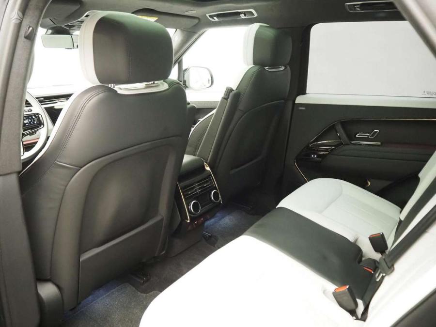 Zils Land Rover Range Rover Sport 2024 Viļņa, ar dzinēja tilpumu 3.00 L un nobraukumu 36 tūkst. km par 89000 €, foto 17 vietnē AUTOMOTO.COM.LV