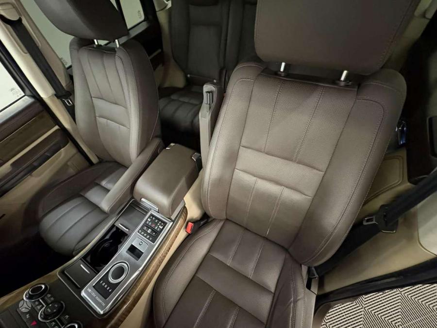 Brūns Land Rover Range Rover Sport 2011 Marijampole, ar dzinēja tilpumu 2.99 L un nobraukumu 255 tūkst. km par 10500 €, foto 10 vietnē AUTOMOTO.COM.LV