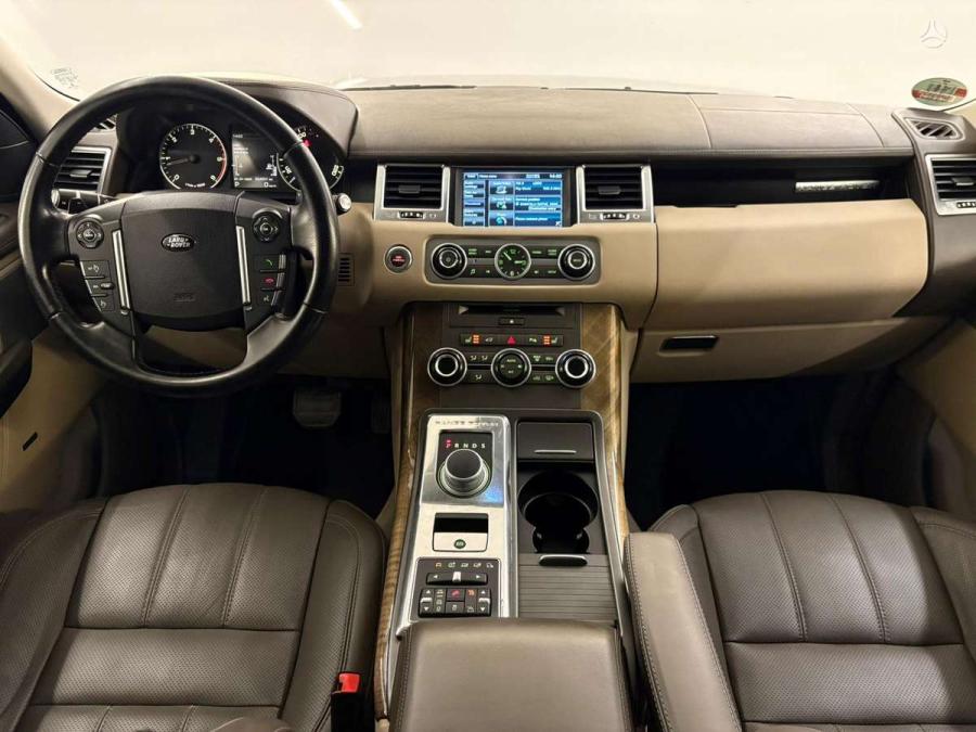 Brown Land Rover Range Rover Sport 2011 in Marijampole, with an engine capacity of 2.99 L and mileage of 255 thousand km for 9500 €, photo 3 on AUTOMOTO.COM.LV
