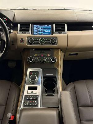 Brown Land Rover Range Rover Sport 2011 in Marijampole, with an engine capacity of 2.99 L and mileage of 255 thousand km for 9500 €, photo 17 on AUTOMOTO.COM.LV