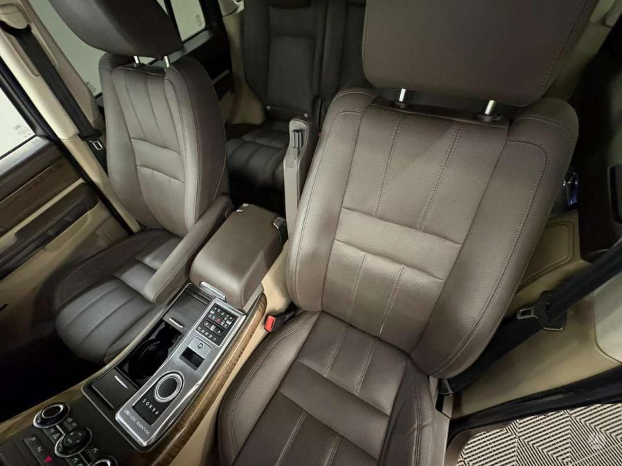 Brown Land Rover Range Rover Sport 2011 in Marijampole, with an engine capacity of 2.99 L and mileage of 255 thousand km for 9500 €, photo 24 on AUTOMOTO.COM.LV