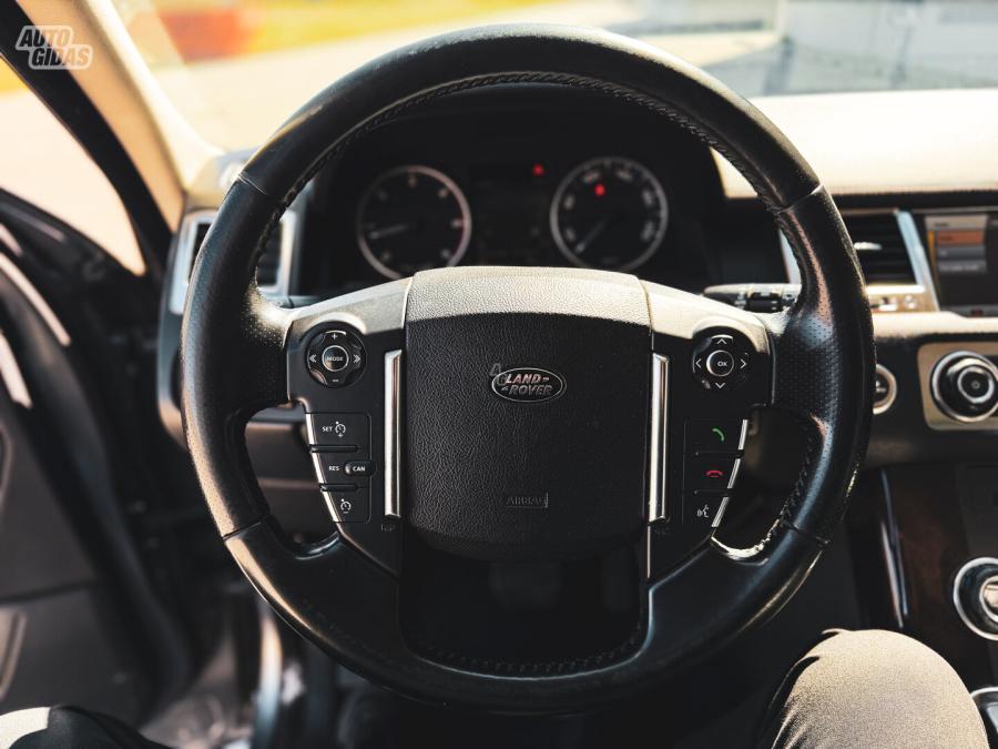 Brūns Land Rover Range Rover Sport 2012 Šauļi, ar dzinēja tilpumu 3.00 L un nobraukumu 200 tūkst. km par 9750 €, foto 25 vietnē AUTOMOTO.COM.LV