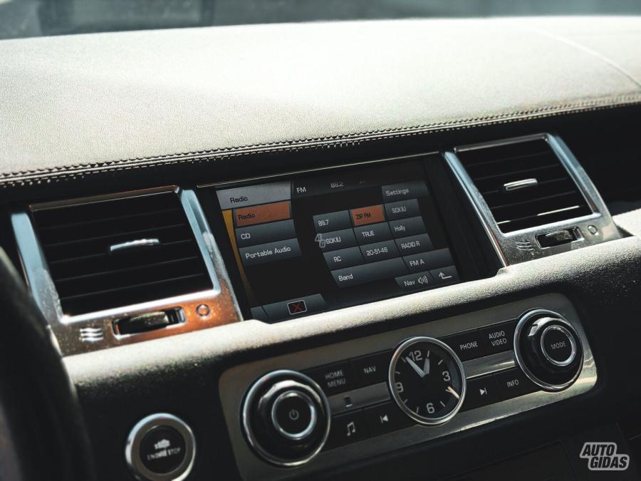 Brūns Land Rover Range Rover Sport 2012 Šauļi, ar dzinēja tilpumu 3.00 L un nobraukumu 200 tūkst. km par 9750 €, foto 27 vietnē AUTOMOTO.COM.LV