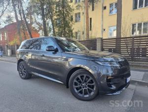 Brūns Land Rover Range Rover Sport 2022 Rīga, ar dzinēja tilpumu 3.00 L un nobraukumu 25 tūkst. km par 79900 €, foto  vietnē AUTOMOTO.COM.LV