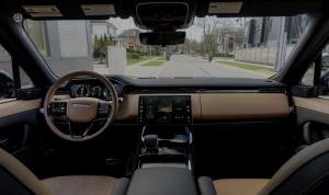 Brown Land Rover Range Rover Sport 2023 in Vilnius, with an engine capacity of 3.00 L and mileage of 56 thousand km for 79000 €, photo 3 on AUTOMOTO.COM.LV