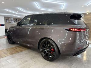 Brown Land Rover Range Rover Sport 2025 in Palanga, with an engine capacity of 3.00 L and mileage of 86 thousand km for 88000 €, photo 16 on AUTOMOTO.COM.LV