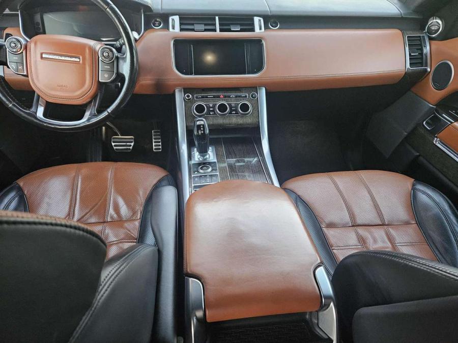 Land Rover Range Rover Sport 2015 in Radviliskis, with an engine capacity of 4.37 L and mileage of 420 thousand km for 13700 €, photo 18 on AUTOMOTO.COM.LV