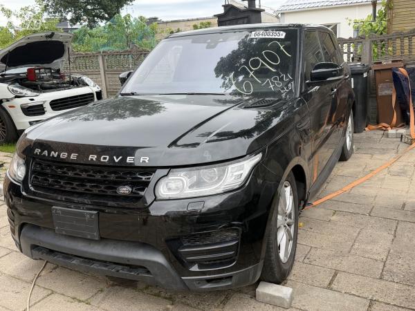 Land Rover Range Rover Sport 2017 Šauļi, ar dzinēja tilpumu 3.00 L un nobraukumu 80 tūkst. km par 12500 €, foto 8 vietnē AUTOMOTO.COM.LV