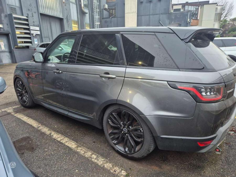 Land Rover Range Rover Sport 2018 Viļņa, ar dzinēja tilpumu 2.99 L un nobraukumu 165 tūkst. km par 19400 €, foto 3 vietnē AUTOMOTO.COM.LV