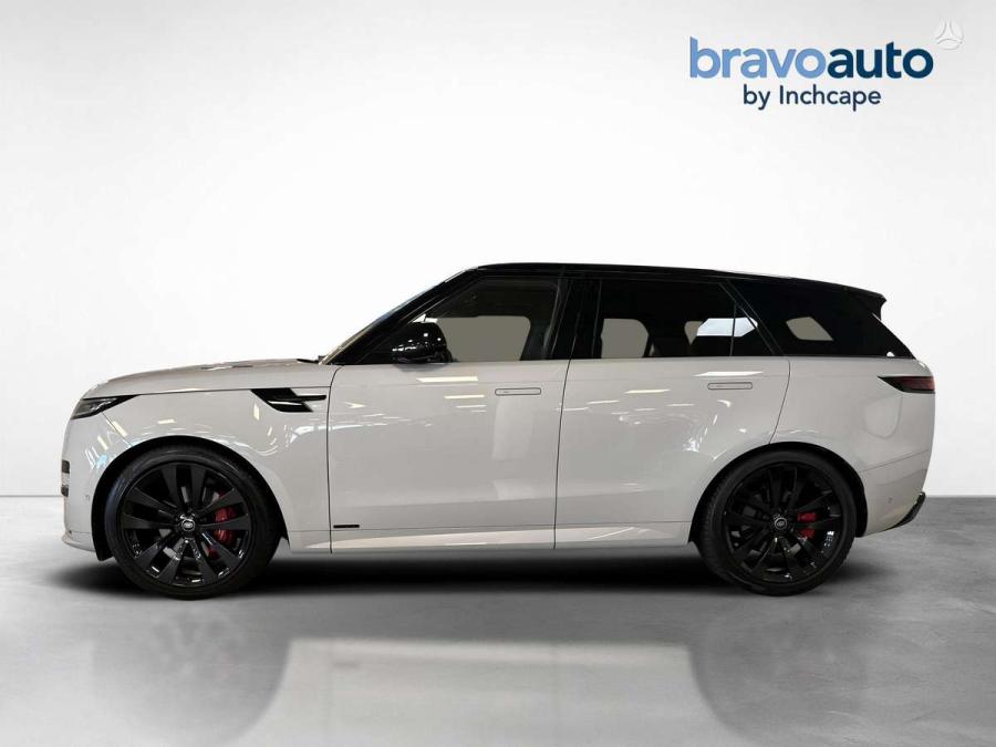 Land Rover Range Rover Sport 2024 in Vilnius, with an engine capacity of 3.00 L and mileage of 55 thousand km for 97000 €, photo 3 on AUTOMOTO.COM.LV