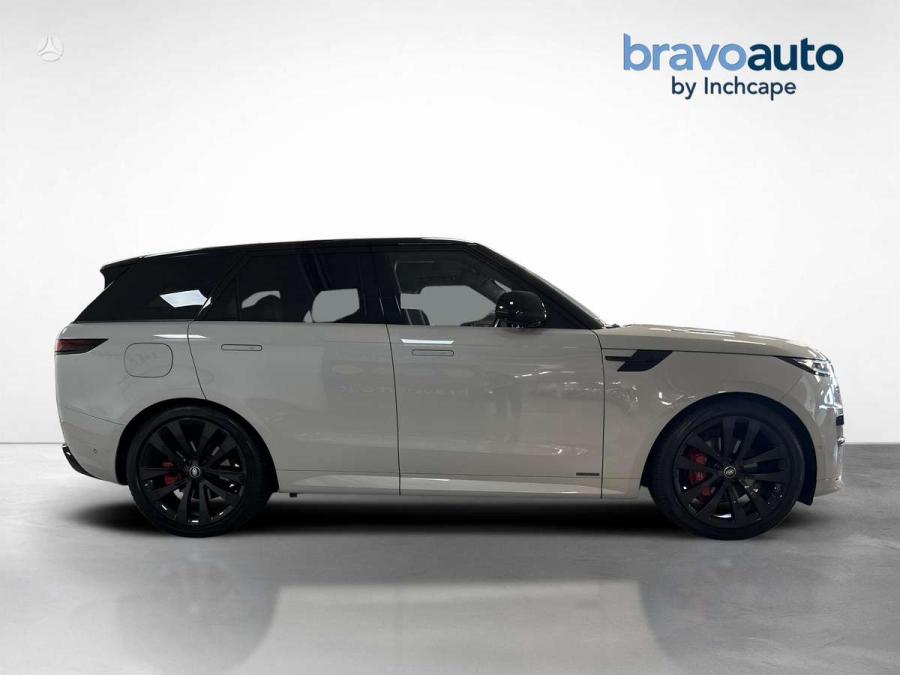 Land Rover Range Rover Sport 2024 in Vilnius, with an engine capacity of 3.00 L and mileage of 55 thousand km for 97000 €, photo 7 on AUTOMOTO.COM.LV
