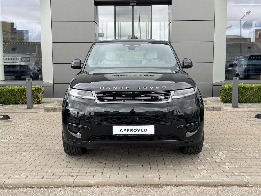 Land Rover Range Rover Sport 2025 in Vilnius, with an engine capacity of 3.00 L and mileage of 14 thousand km for 78900 €, photo 3 on AUTOMOTO.COM.LV