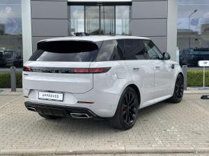 Land Rover Range Rover Sport 2026 Viļņa, ar dzinēja tilpumu 3.00 L un nobraukumu 10 tūkst. km par 119000 €, foto 7 vietnē AUTOMOTO.COM.LV