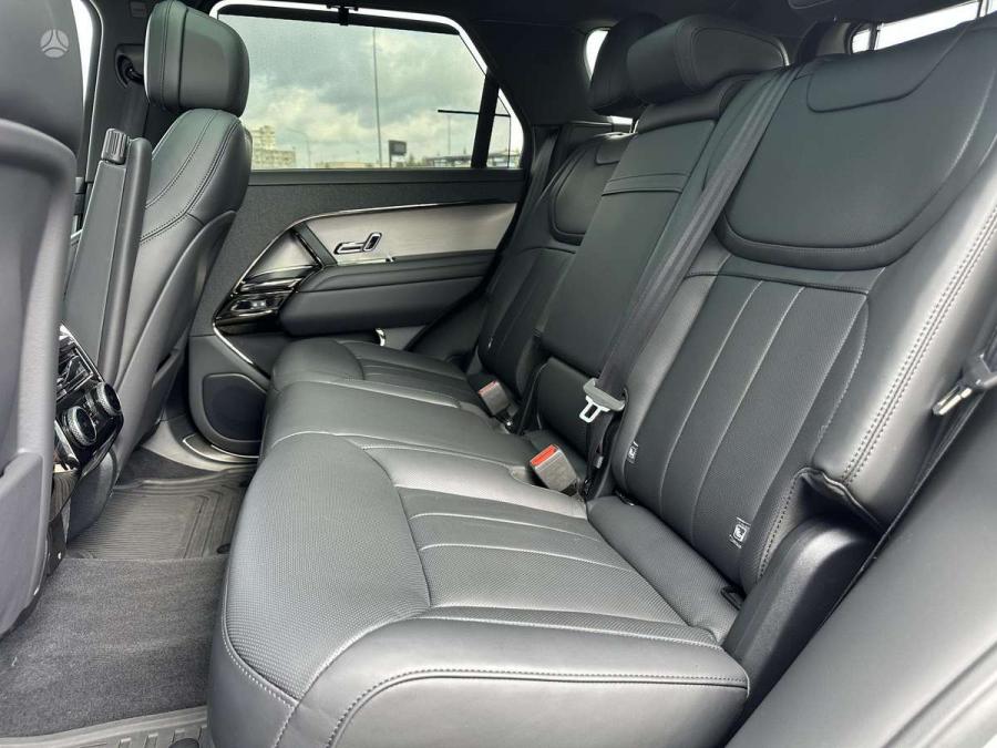 Land Rover Range Rover Sport 2026 Viļņa, ar dzinēja tilpumu 3.00 L un nobraukumu 10 tūkst. km par 119000 €, foto 10 vietnē AUTOMOTO.COM.LV