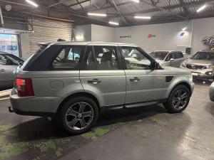 Green Land Rover Range Rover Sport 2007 in Ukmerge, with an engine capacity of 2.70 L and mileage of 400 thousand km for 2750 €, photo 3 on AUTOMOTO.COM.LV