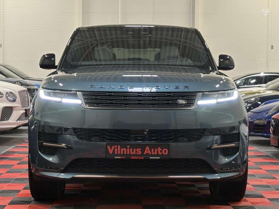 Green Land Rover Range Rover Sport 2023 in Vilnius, with an engine capacity of 4.40 L and mileage of 60 thousand km for 93000 €, photo 3 on AUTOMOTO.COM.LV