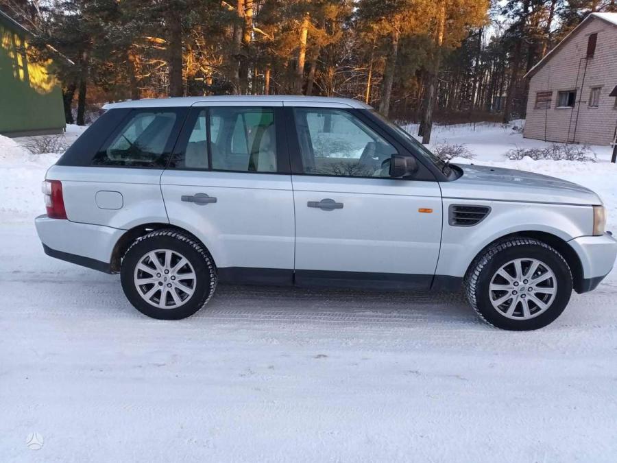 Grey Land Rover Range Rover Sport 2006 in Taurage, with an engine capacity of 2.72 L and mileage of 289 thousand km for 3800 €, photo 1 on AUTOMOTO.COM.LV