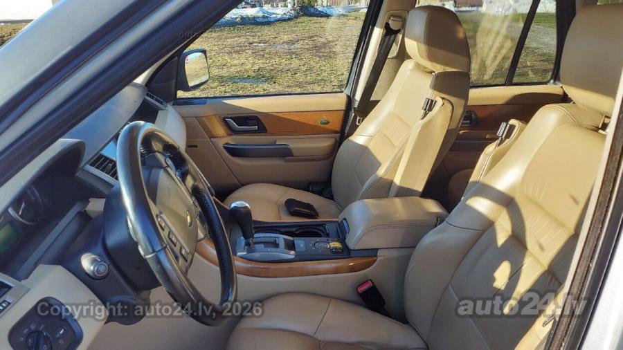 Pelēks Land Rover Range Rover Sport 2007 Tallina, ar dzinēja tilpumu 4.40 L un nobraukumu 240 tūkst. km par 5900 €, foto 7 vietnē AUTOMOTO.COM.LV