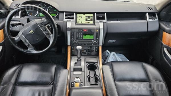 Pelēks Land Rover Range Rover Sport 2007 Rīga, ar dzinēja tilpumu 2.70 L un nobraukumu 240 tūkst. km par 3200 €, foto 10 vietnē AUTOMOTO.COM.LV