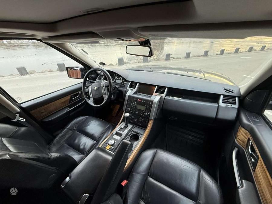 Pelēks Land Rover Range Rover Sport 2008 Kauņa, ar dzinēja tilpumu 4.40 L un nobraukumu 320 tūkst. km par 6200 €, foto 2 vietnē AUTOMOTO.COM.LV