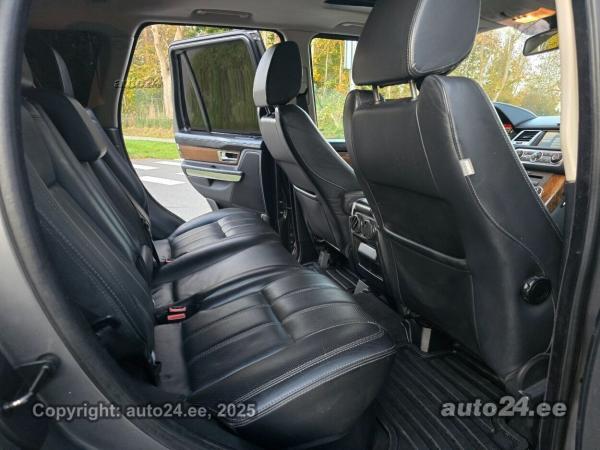 Pelēks Land Rover Range Rover Sport 2010 Tallina, ar dzinēja tilpumu 3.00 L un nobraukumu 319 tūkst. km par 6590 €, foto 11 vietnē AUTOMOTO.COM.LV