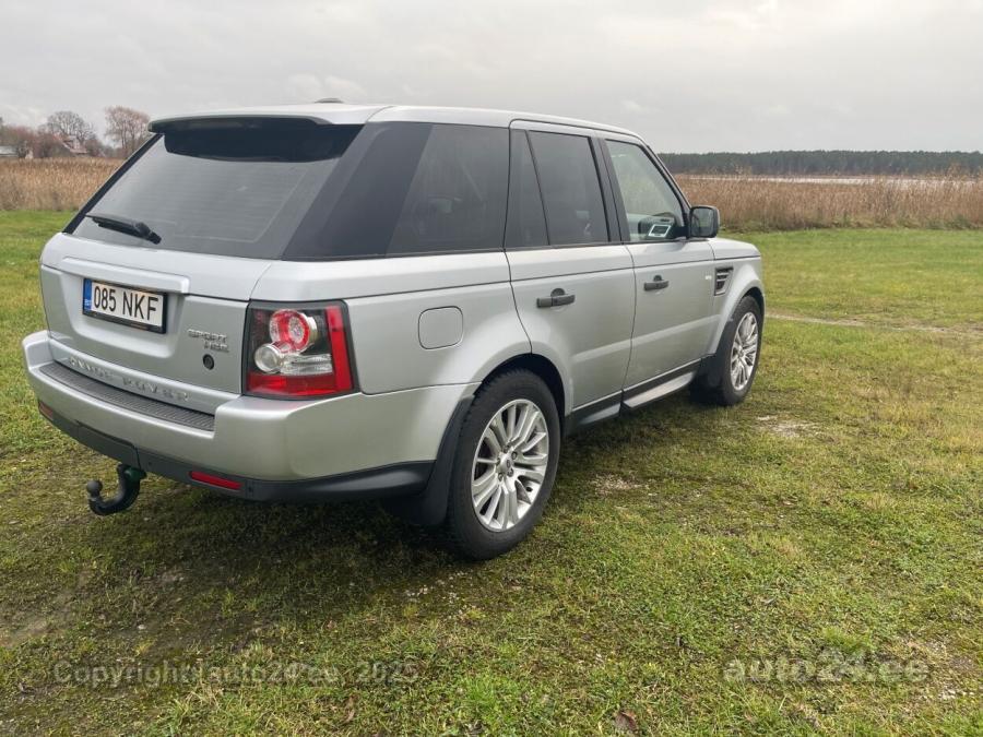 Pelēks Land Rover Range Rover Sport 2010 Tallina, ar dzinēja tilpumu 3.00 L un nobraukumu 291 tūkst. km par 8900 €, foto 5 vietnē AUTOMOTO.COM.LV