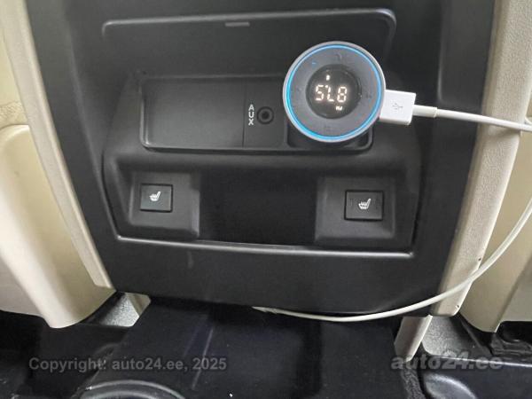 Pelēks Land Rover Range Rover Sport 2010 Tallina, ar dzinēja tilpumu 3.00 L un nobraukumu 291 tūkst. km par 8900 €, foto 11 vietnē AUTOMOTO.COM.LV