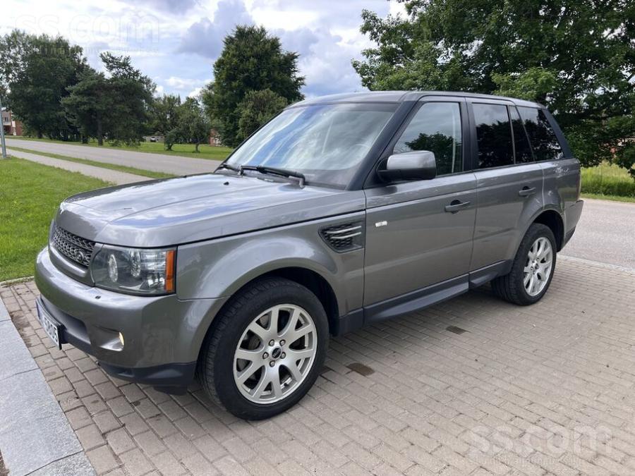 Grey Land Rover Range Rover Sport 2010 in Limbazi, with an engine capacity of 3.00 L and mileage of 364 thousand km for 7550 €, photo 1 on AUTOMOTO.COM.LV