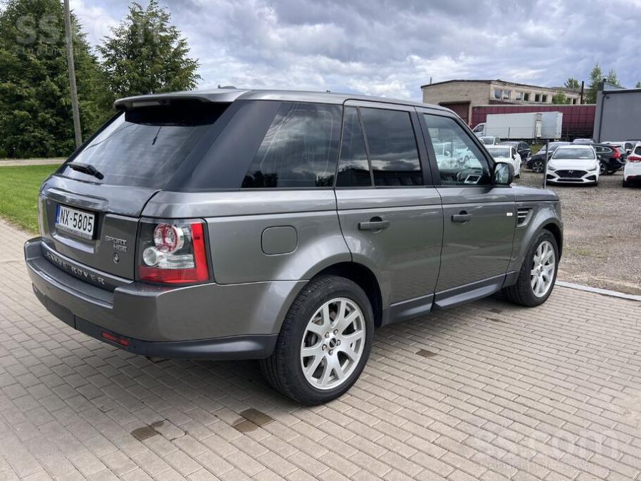 Grey Land Rover Range Rover Sport 2010 in Limbazi, with an engine capacity of 3.00 L and mileage of 364 thousand km for 7550 €, photo 5 on AUTOMOTO.COM.LV
