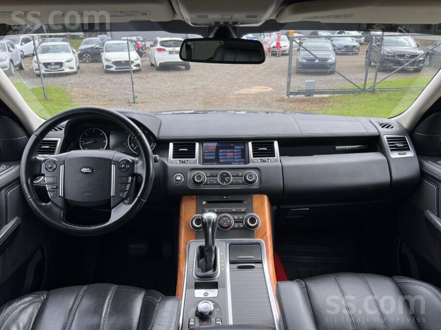 Grey Land Rover Range Rover Sport 2010 in Limbazi, with an engine capacity of 3.00 L and mileage of 364 thousand km for 7550 €, photo 14 on AUTOMOTO.COM.LV