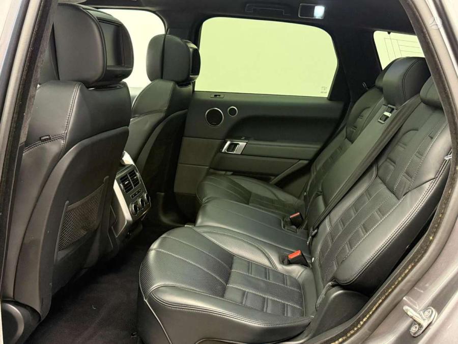 Pelēks Land Rover Range Rover Sport 2014 Viļņa, ar dzinēja tilpumu 2.99 L un nobraukumu 320 tūkst. km par 16500 €, foto 13 vietnē AUTOMOTO.COM.LV