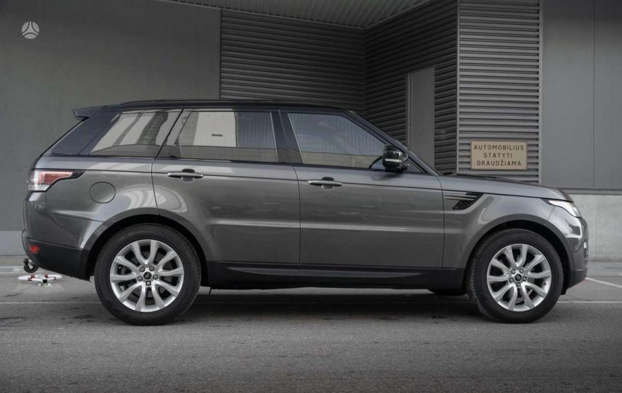 Pelēks Land Rover Range Rover Sport 2014 Viļņa, ar dzinēja tilpumu 2.99 L un nobraukumu 197 tūkst. km par 15000 €, foto 3 vietnē AUTOMOTO.COM.LV